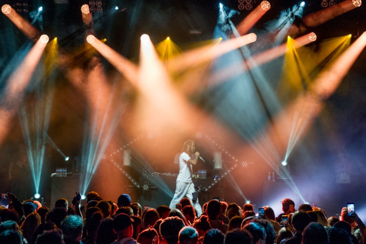 Rapper with several major hits released from prison early