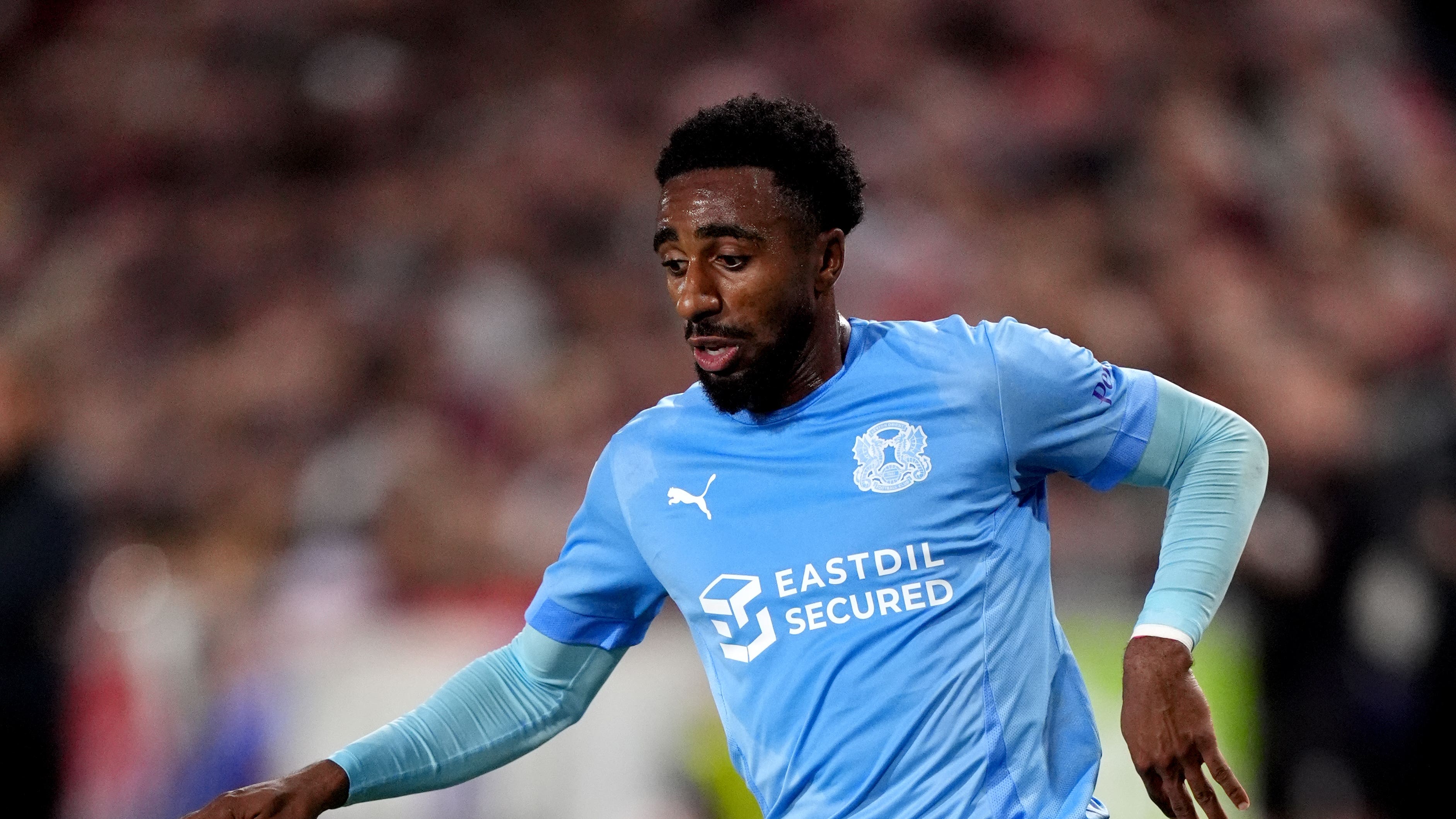 Jayden Sweeney strike earns Grimsby victory over 10-man Barnet