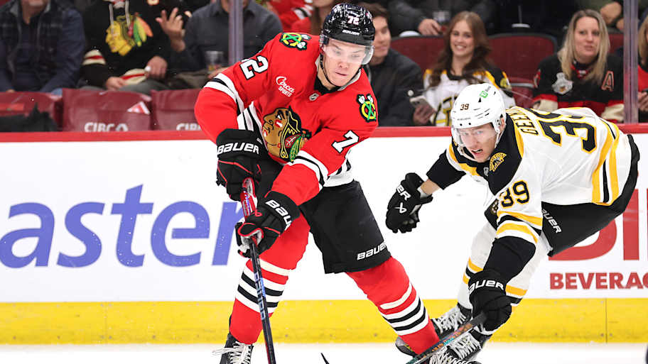 Blackhawks look for a banner effort against streaking Bruins