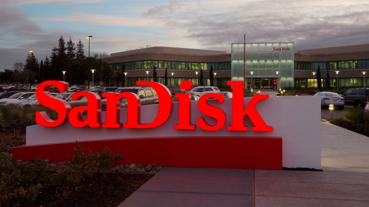Goldman Sachs hypes SanDisk to $320 on red-hot SSD demand