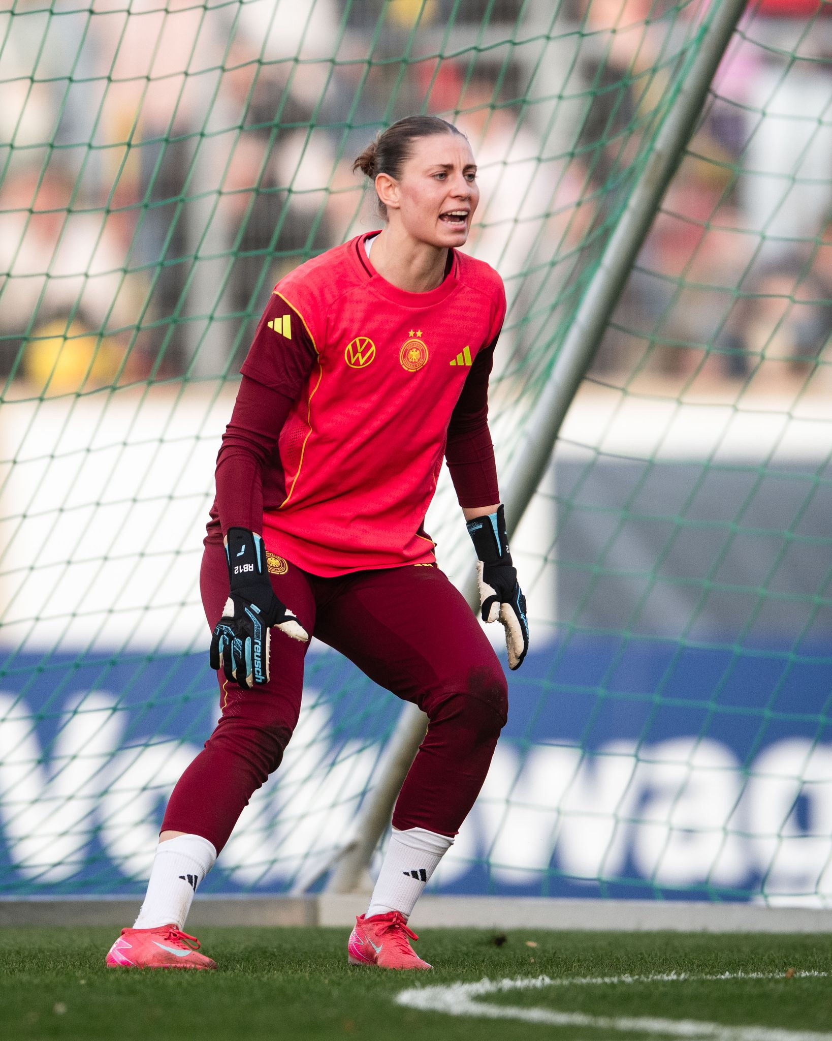 Diskriminierende Aussage: FA sperrt deutsche Torhüterin