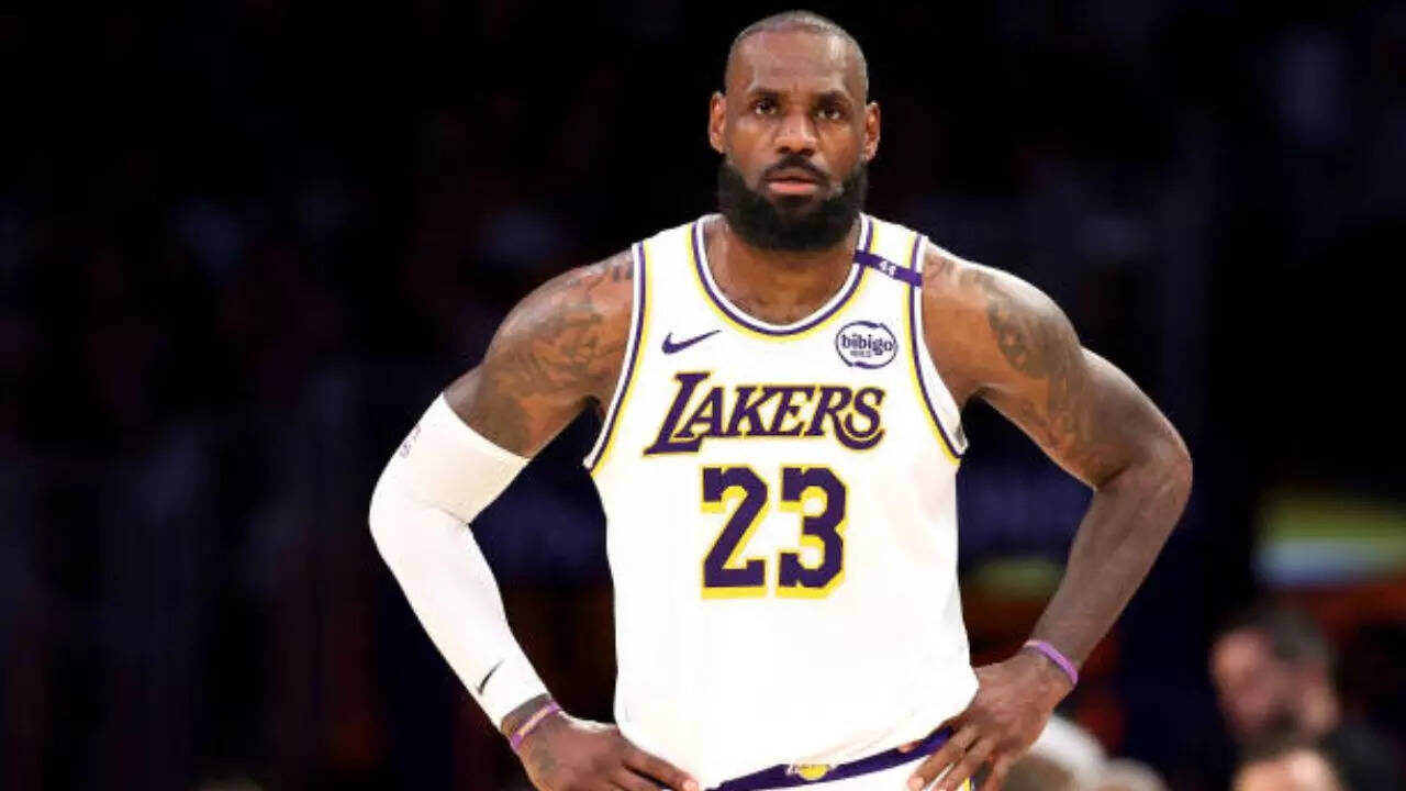 Is LeBron James playing tonight vs Portland Trail Blazers? Latest ...