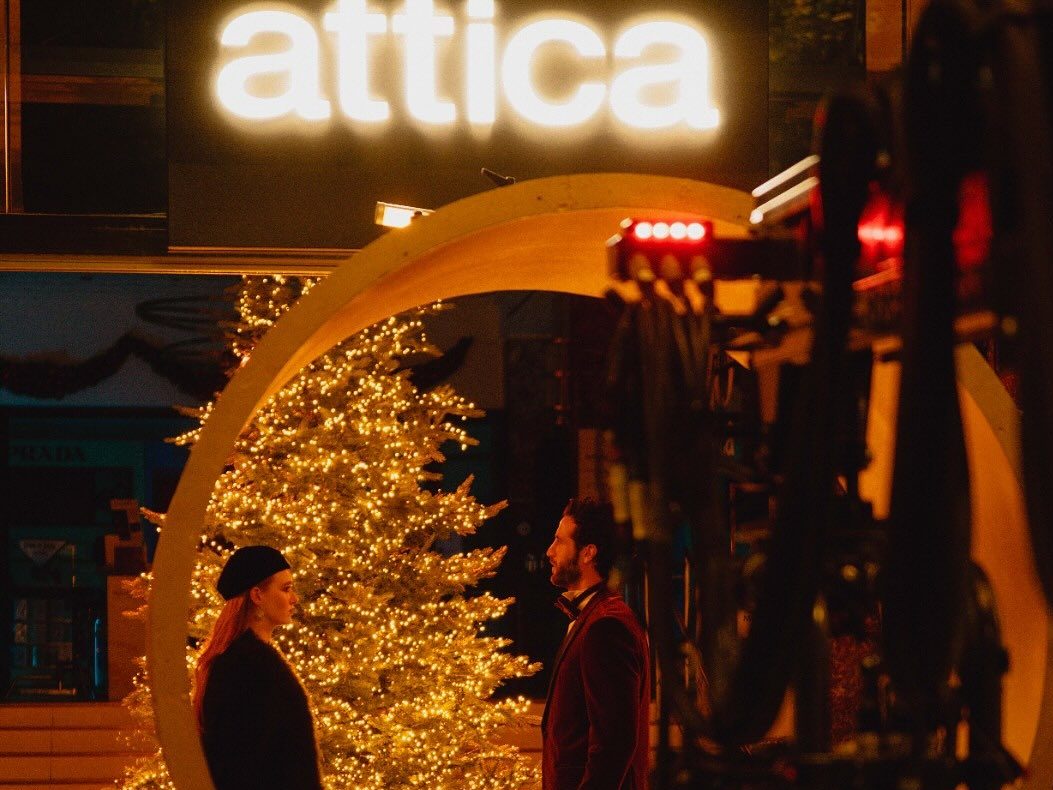 Ζήσε το απόλυτο χριστουγεννιάτικο event στο Attica με live καλλιτέχνες ...