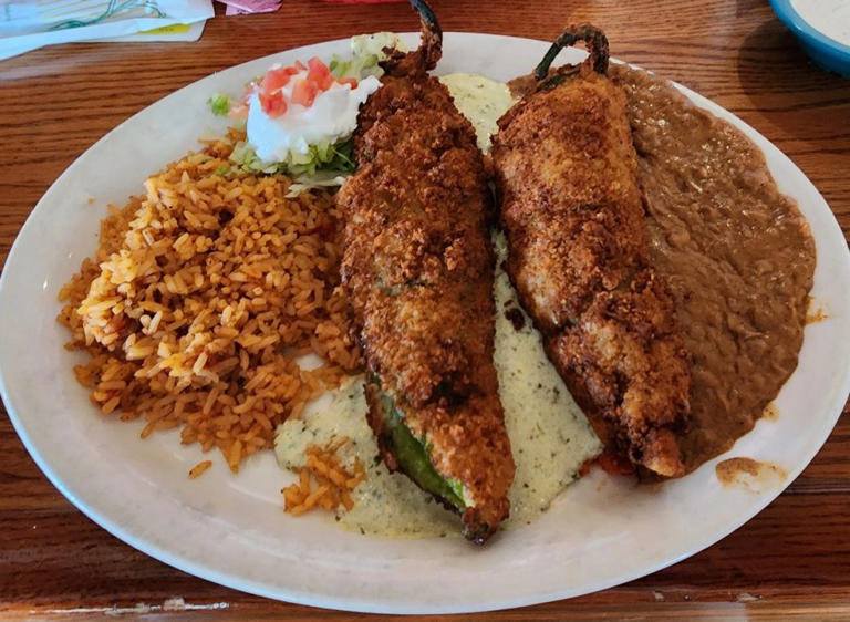 5 chain restaurants with the best stuffed peppers, according to diners