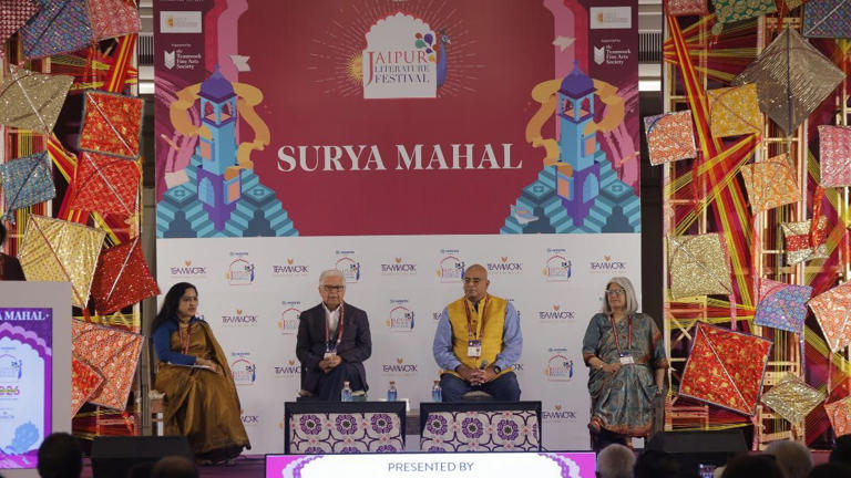 Don't pin all hopes on institutions—at JLF 2026 debate of lawyers