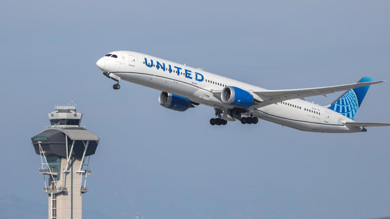 United Airlines will now offer year-round, non-stop flights to LAX from ...