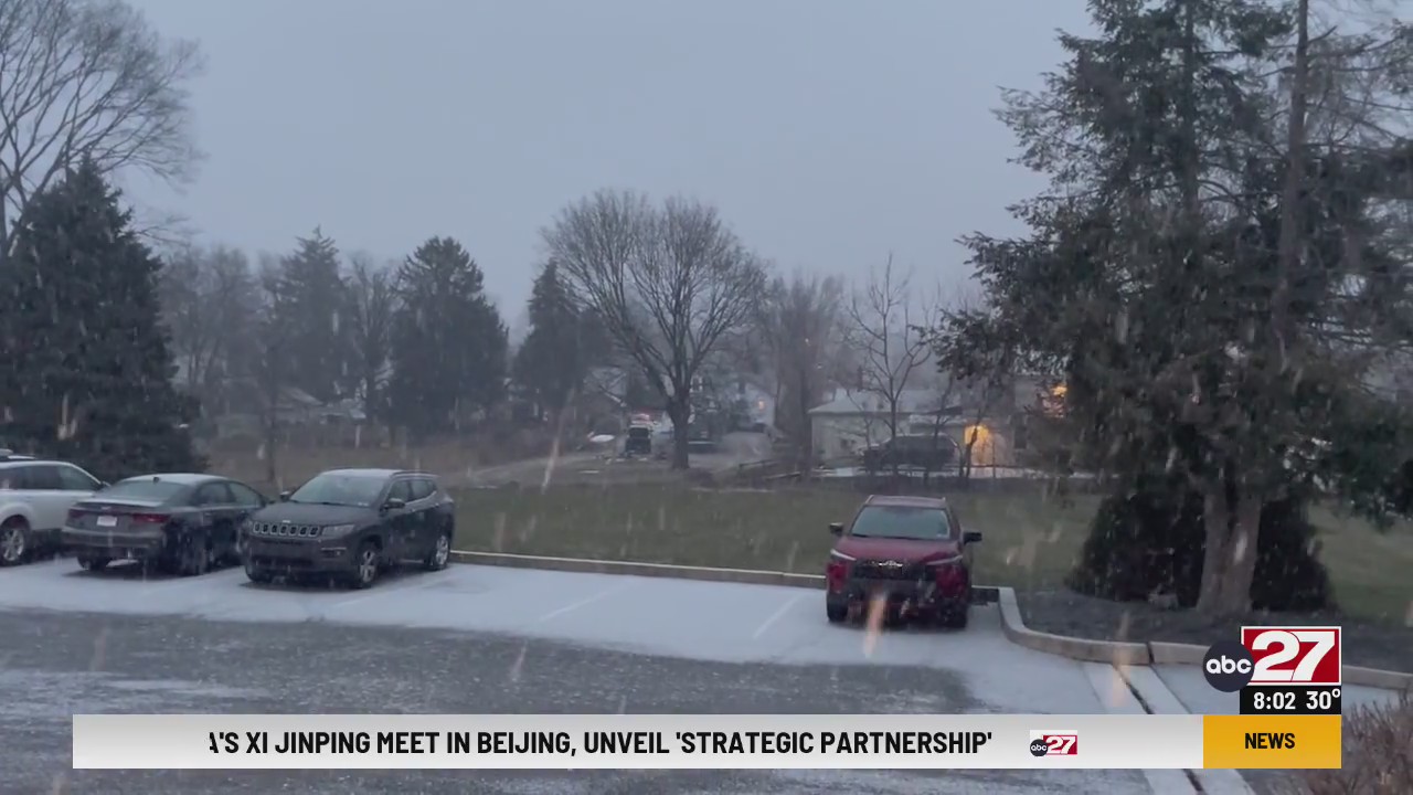 Morning snow in areas across the Midstate