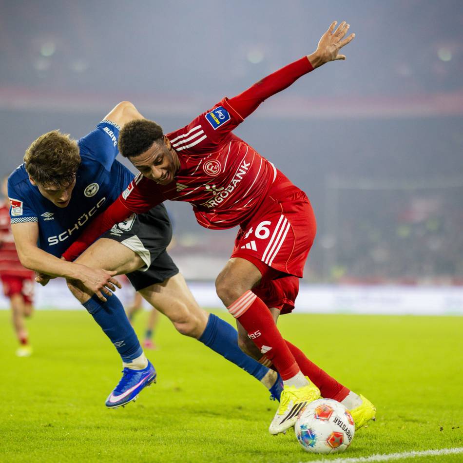 „Der Platz ist desaströs“ – Fortuna-Ärger über schlechten Rasen in der ...