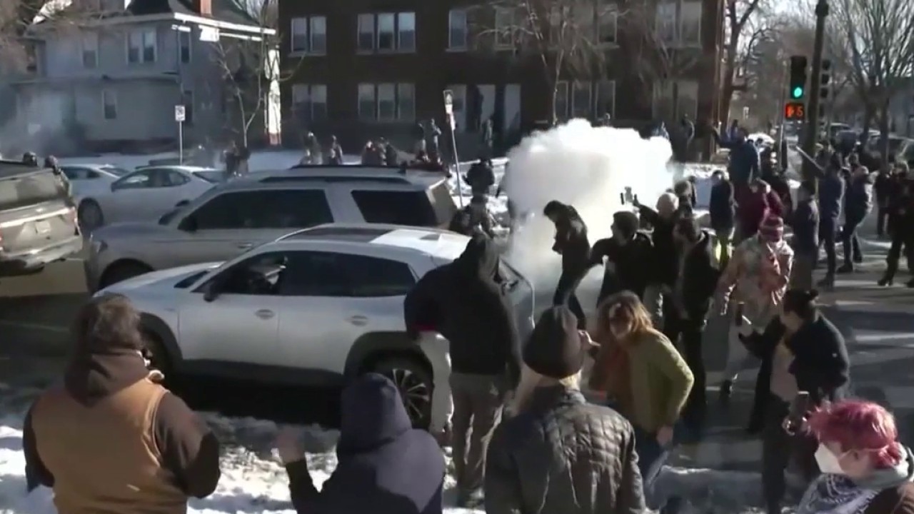 Judge bans tear gas on MN peaceful protesters; 24 y/o woman slain at SW ...