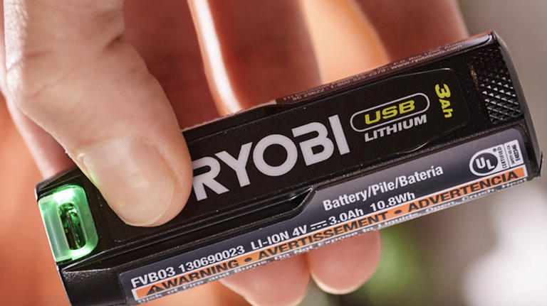 How to check the charge level on a Ryobi 4V USB lithium battery