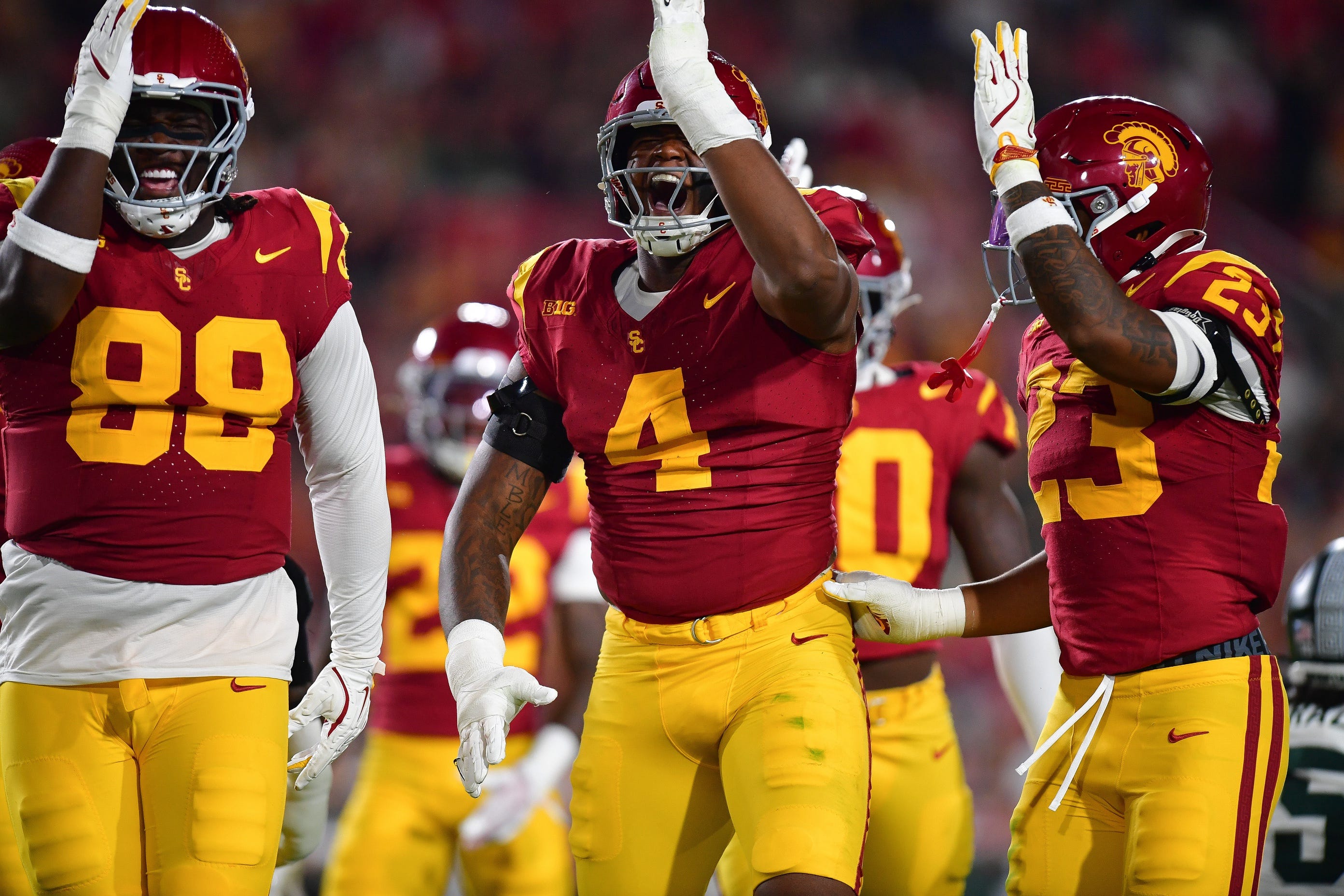Usc Defensive Lineman Jahkeem Stewart Named Freshman All American
