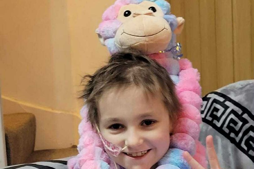 Little girl with stage four cancer targets unusual record - with 8,000 ...