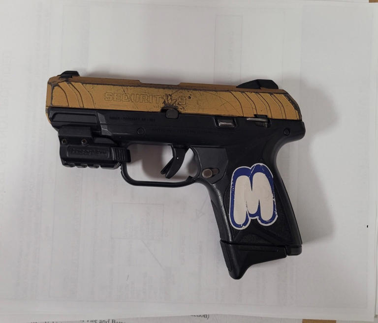 Number of guns seized in NYC subways soars as cops flood transit system ...