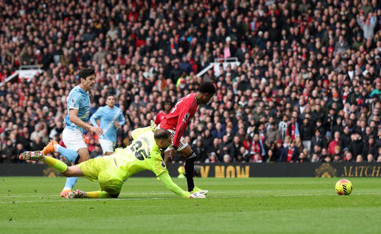 Soccer - Man Utd sweep past Man City as Carrick enjoys perfect start