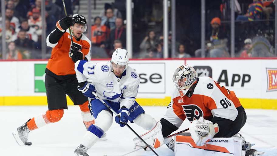 Flyers looking for answers against struggling Rangers