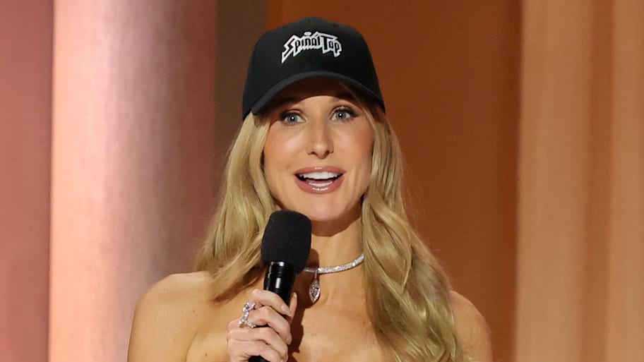 Nikki Glaser takes fans behind the scenes of Golden Globes with ...