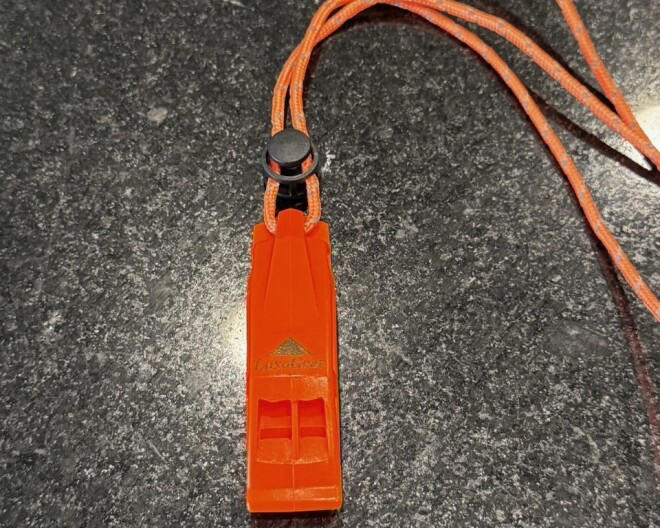 Activists are using a tiny tool to keep the community safe during ICE ...