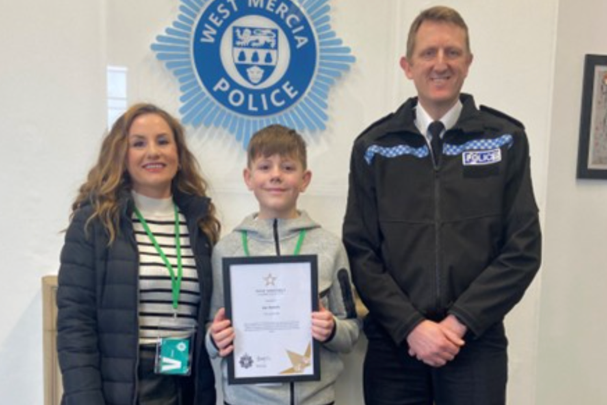 Heroic 12-year-old steers car to safety after mother faints at wheel