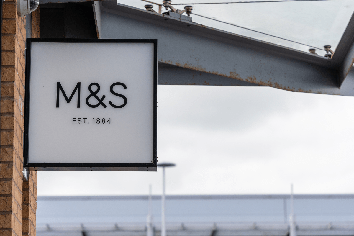 Say goodbye to kitchen messes, M&S £10 accessory keeps worktops clean ...