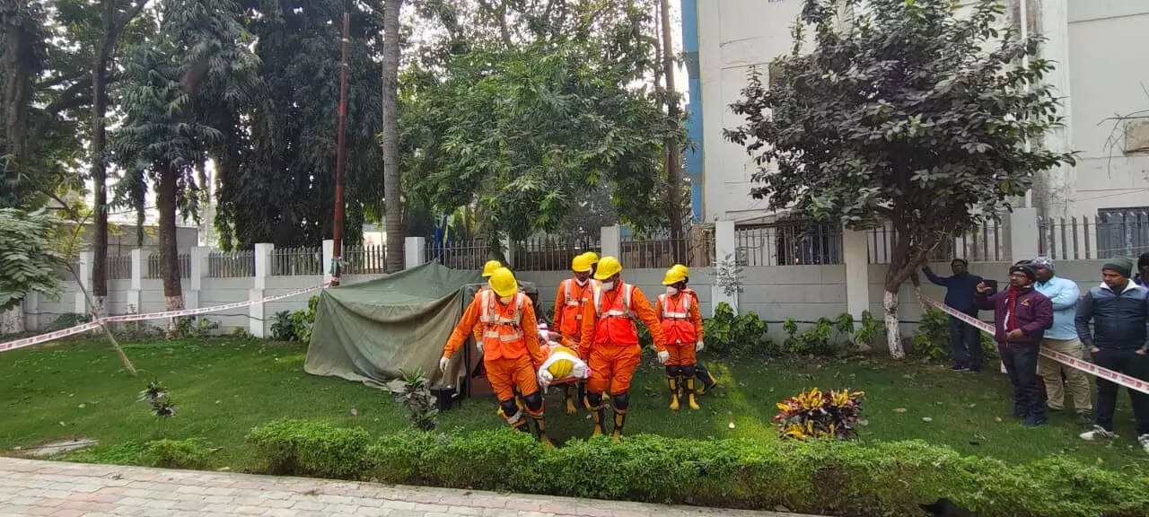 Earthquake safety mock drill held at Patna Collectorate