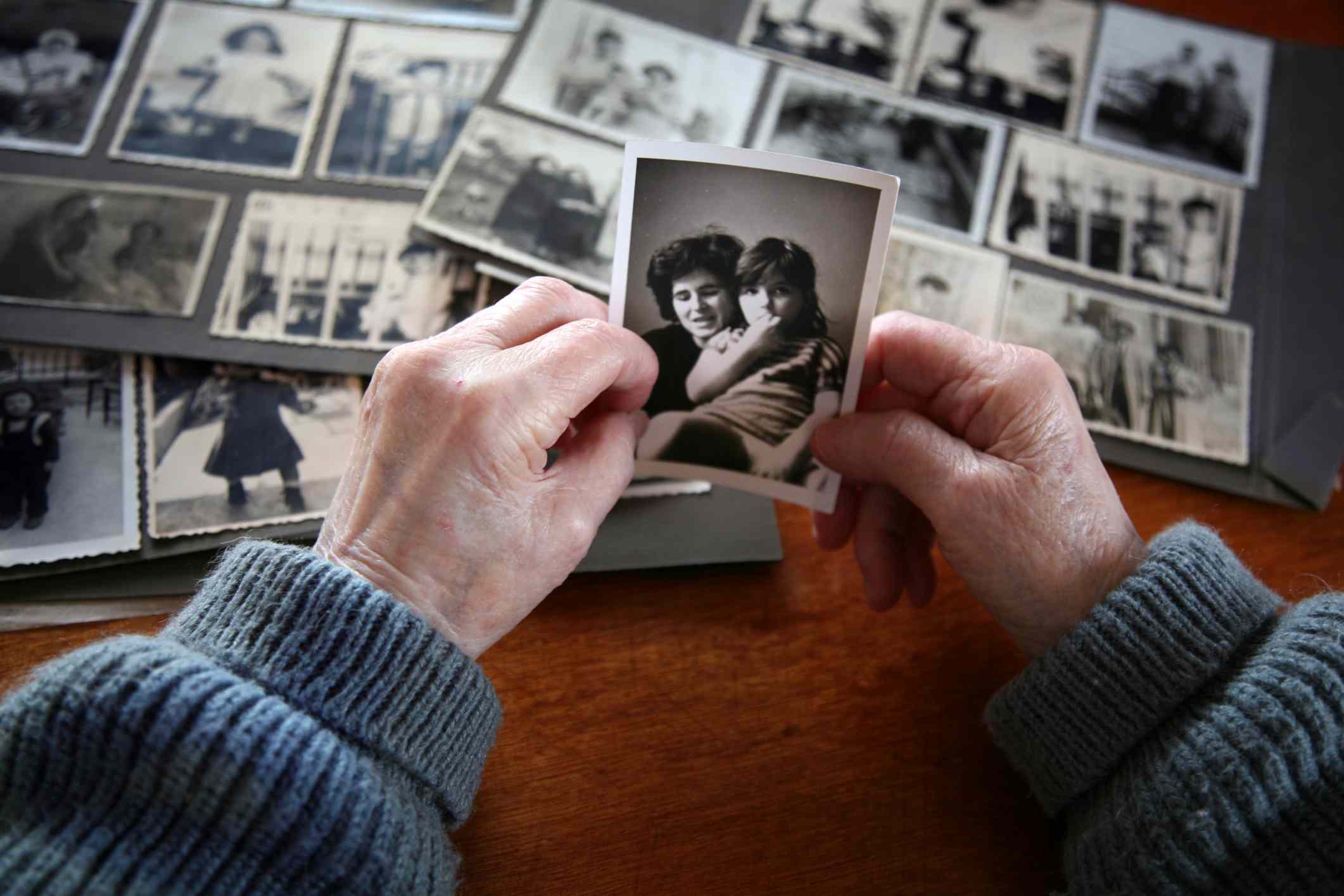 5 decluttering methods that work for sentimental people, according to ...