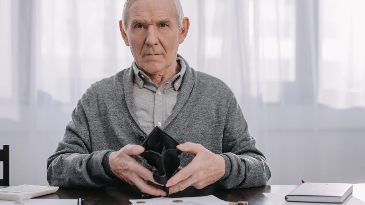 Why are more Americans going broke? New data shows alarming bankruptcy ...