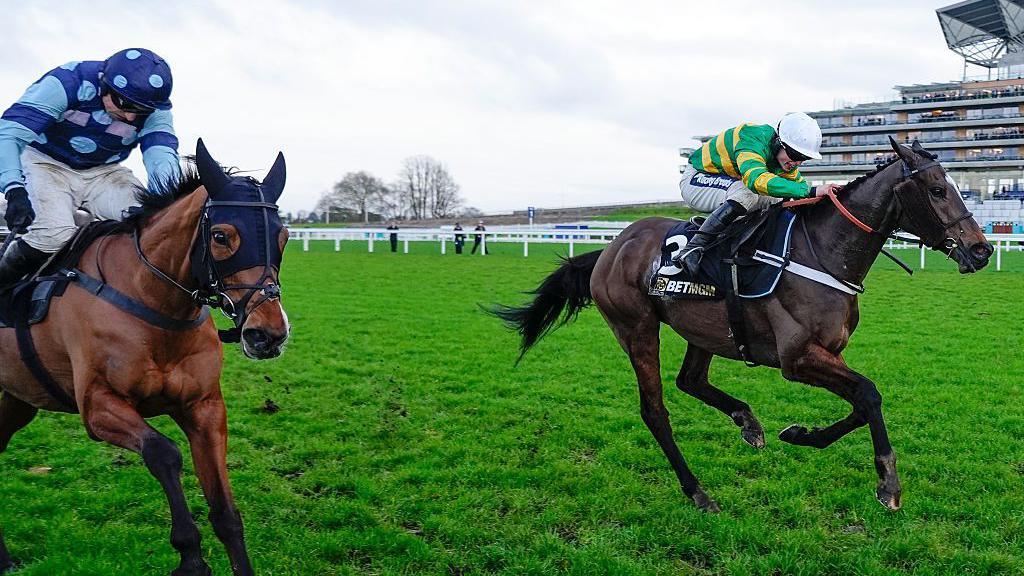 Jonbon takes back-to-back Clarence House Chase wins