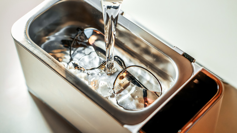 12 types of ultrasonic tools that will have your home clean in no time
