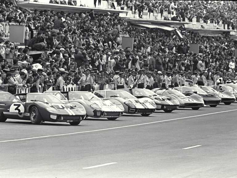 Ford's betting hard on its 30-year-old V8 to beat Ferrari again