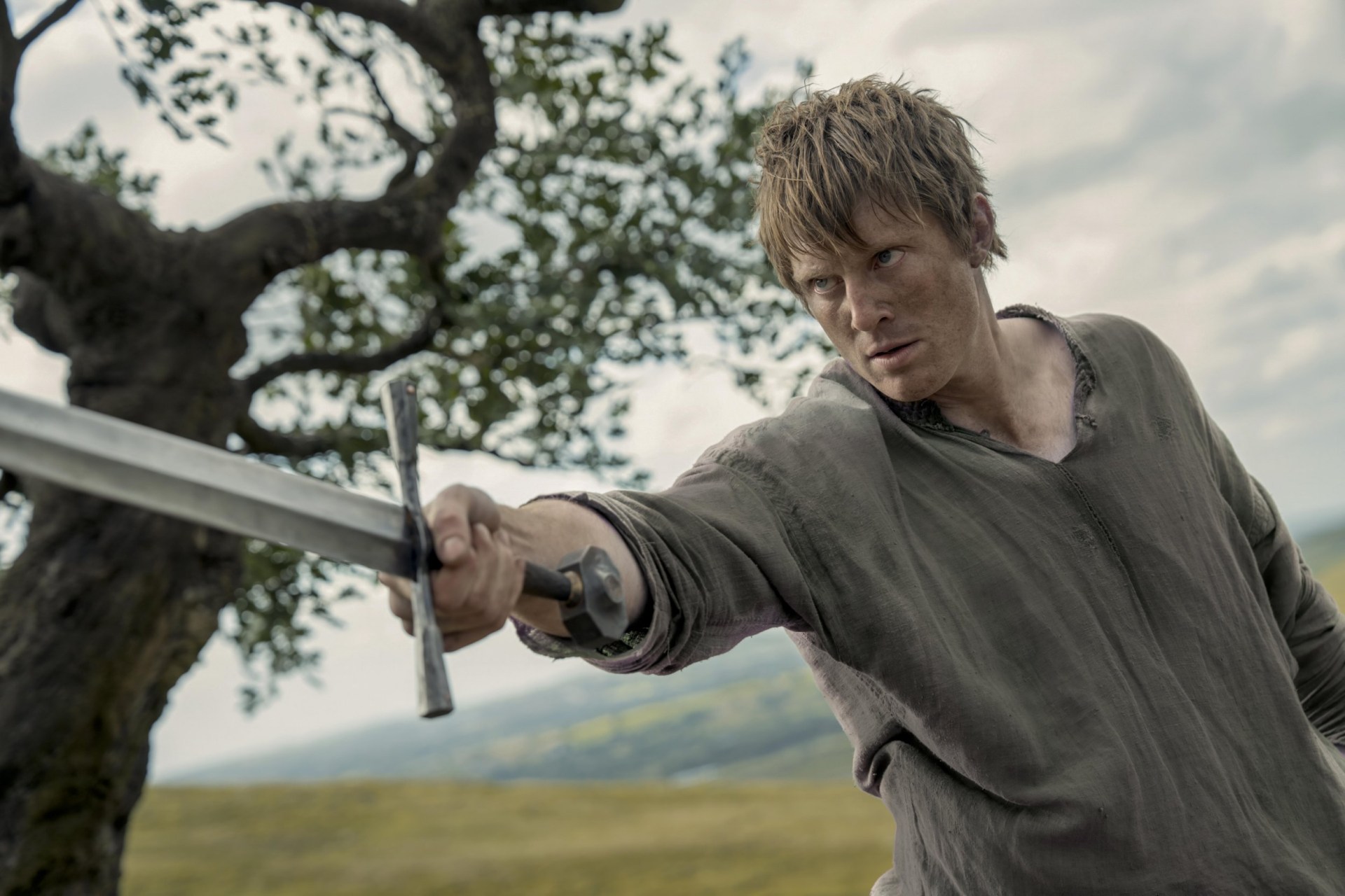 Game of Thrones boss urges fans to try spin-off