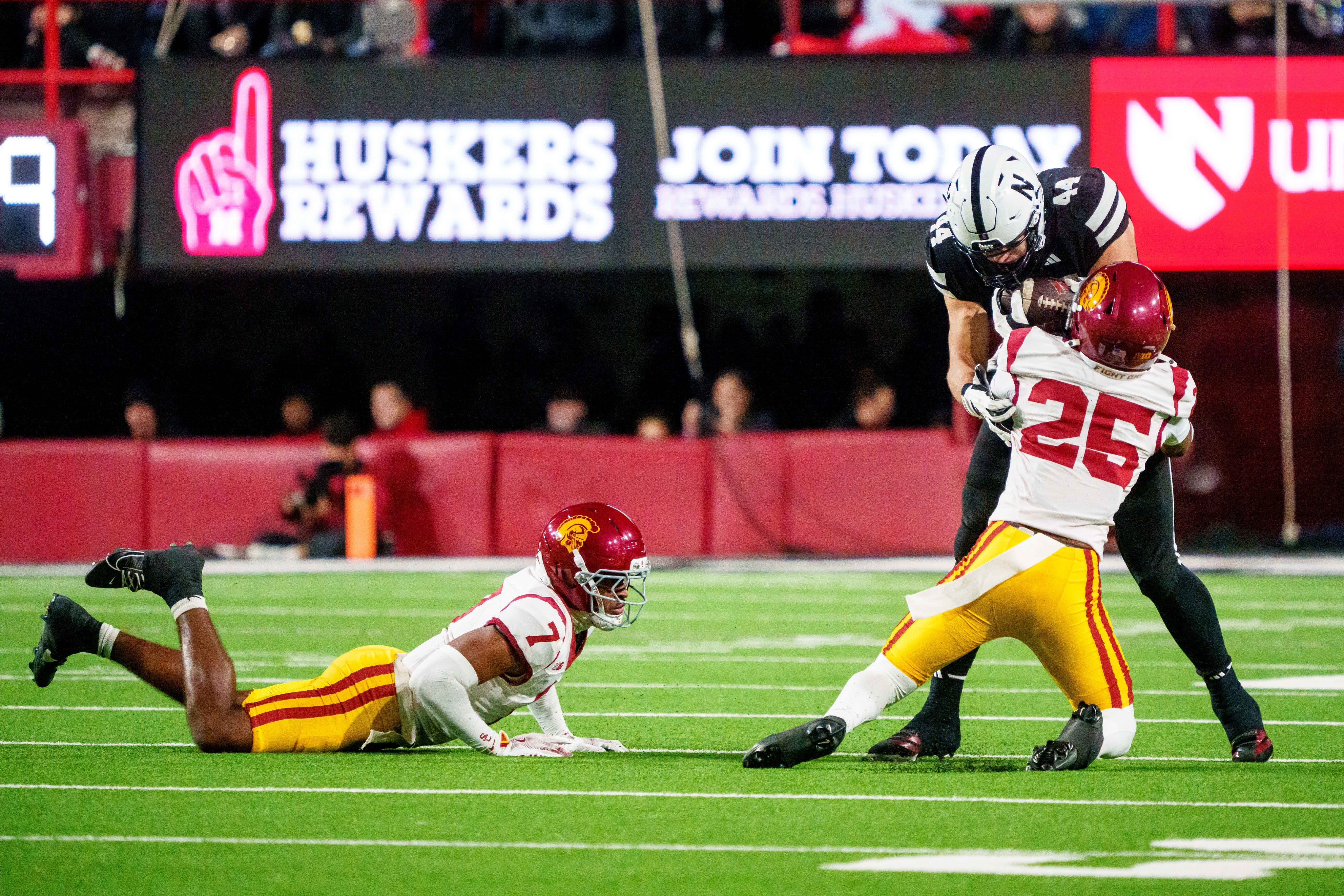 Continuing to track USC's re-signings for 2026 season