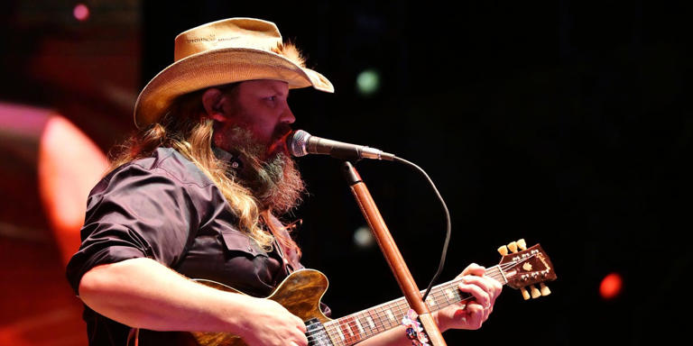 Chris Stapleton just made country music history with “Tennessee Whiskey”