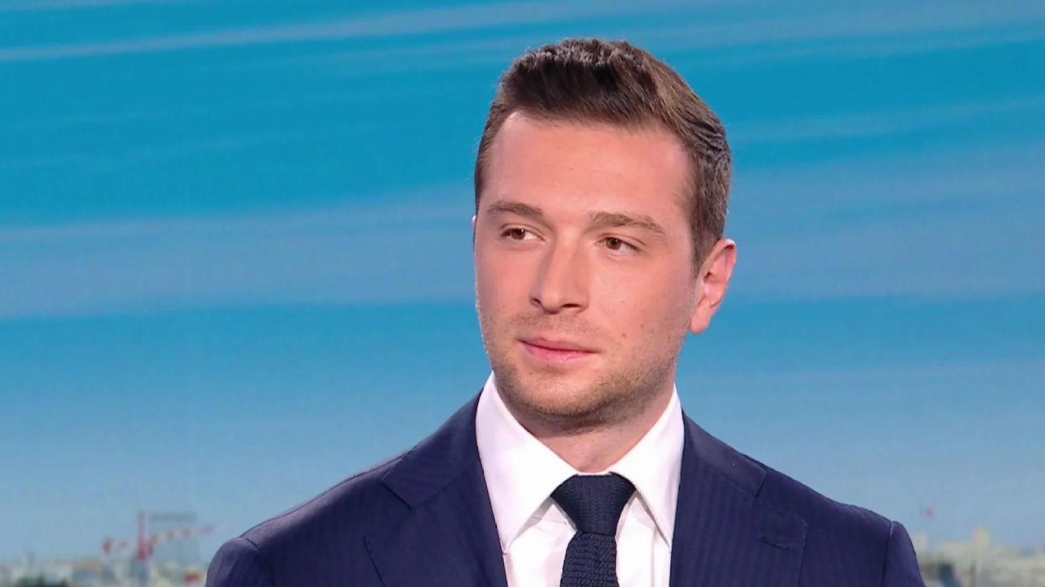 Jordan Bardella face aux rumeurs sur sa vie privée : ce qu’il a ...