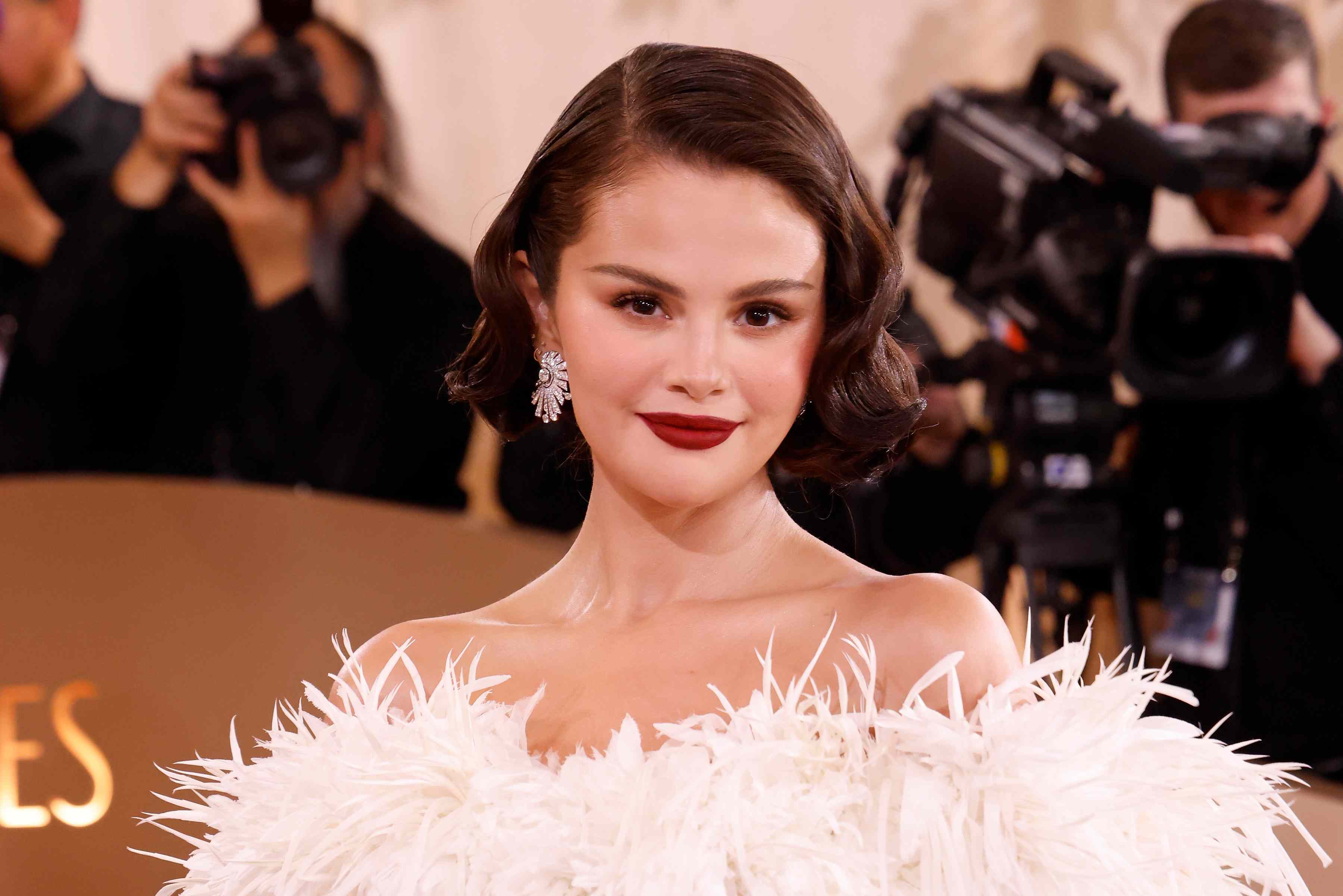 Selena Gomez wears nothing but a towel with her Old Hollywood-inspired ...