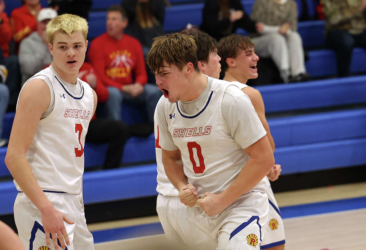 Friday basketball: Jersey slips past CM in OT; Alton downs Collinsville