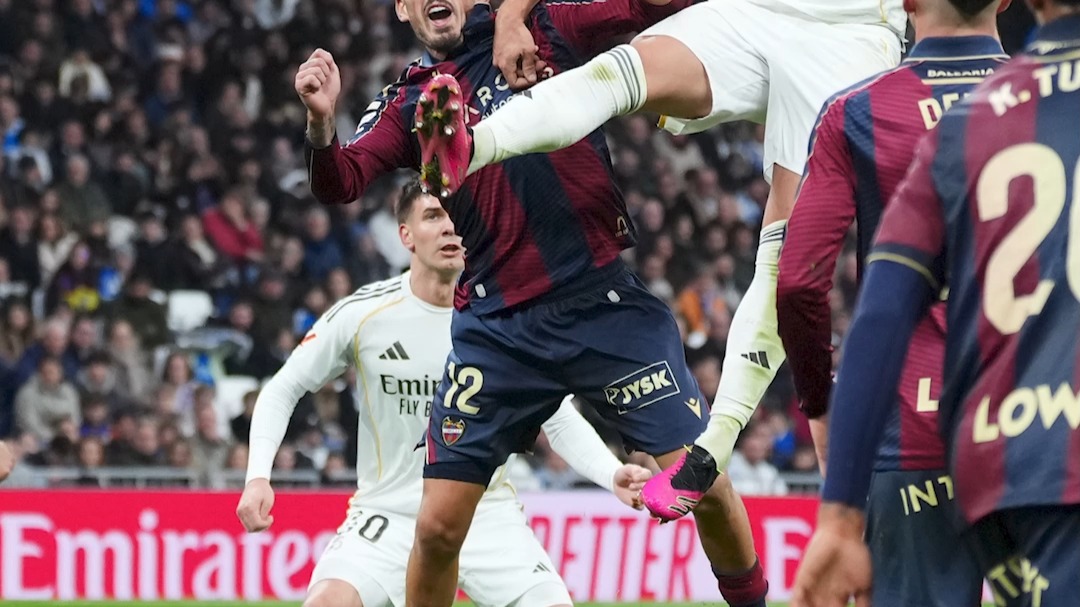 Asencio siente el escudo más que nadie | Rubén Martín