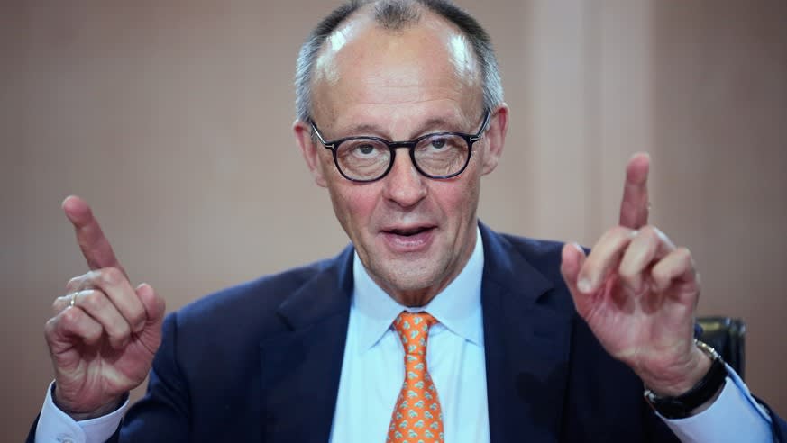 Wirklich notwendig?: Merz kritisiert hohen Krankenstand