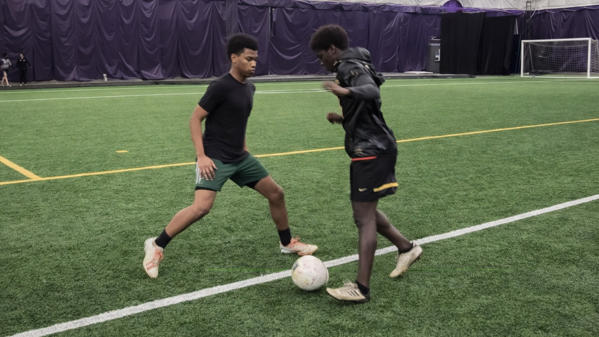 Trying Messi’s dribbling nutmeg skills
