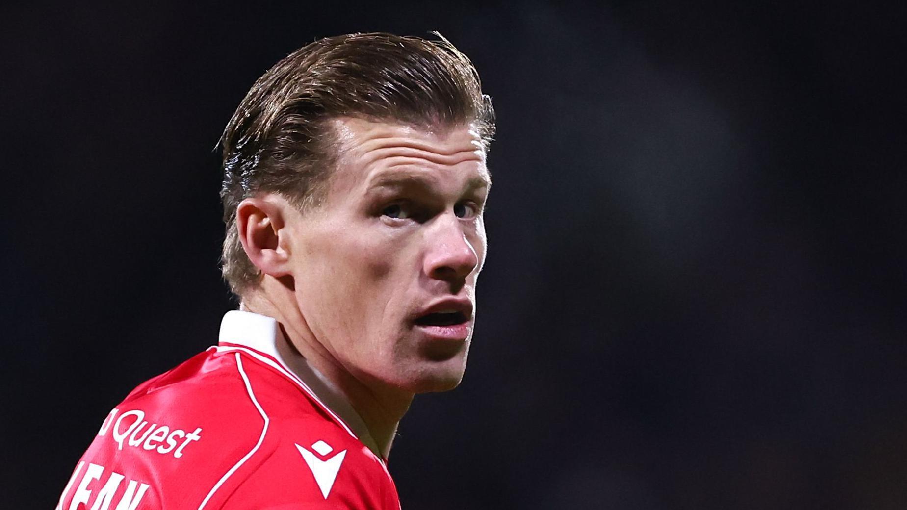 Club captain James McClean to leave Wrexham