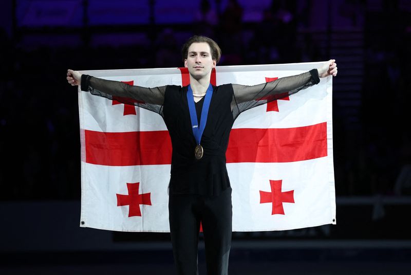 Figure skating - Georgia's Egadze soars to dominant victory in European ...