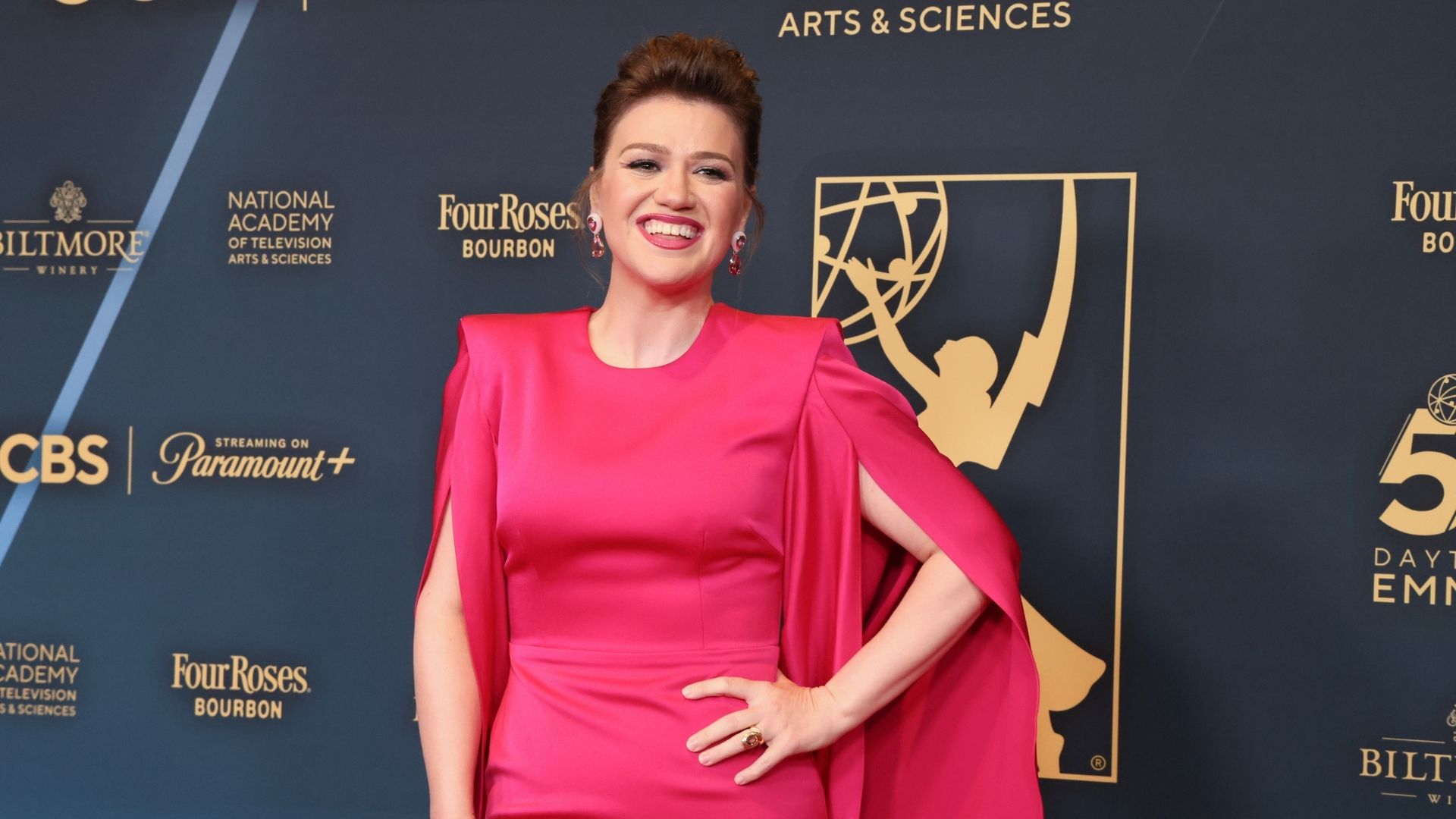 Lo más hilarante que Kelly Clarkson teme más que actuar para el papa