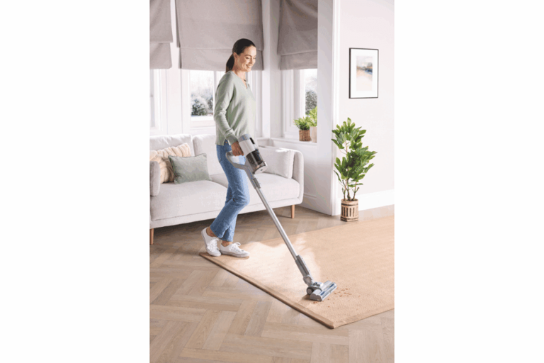 Forget Shark, Aldi's cordless stick vacuum is back in stores next week ...