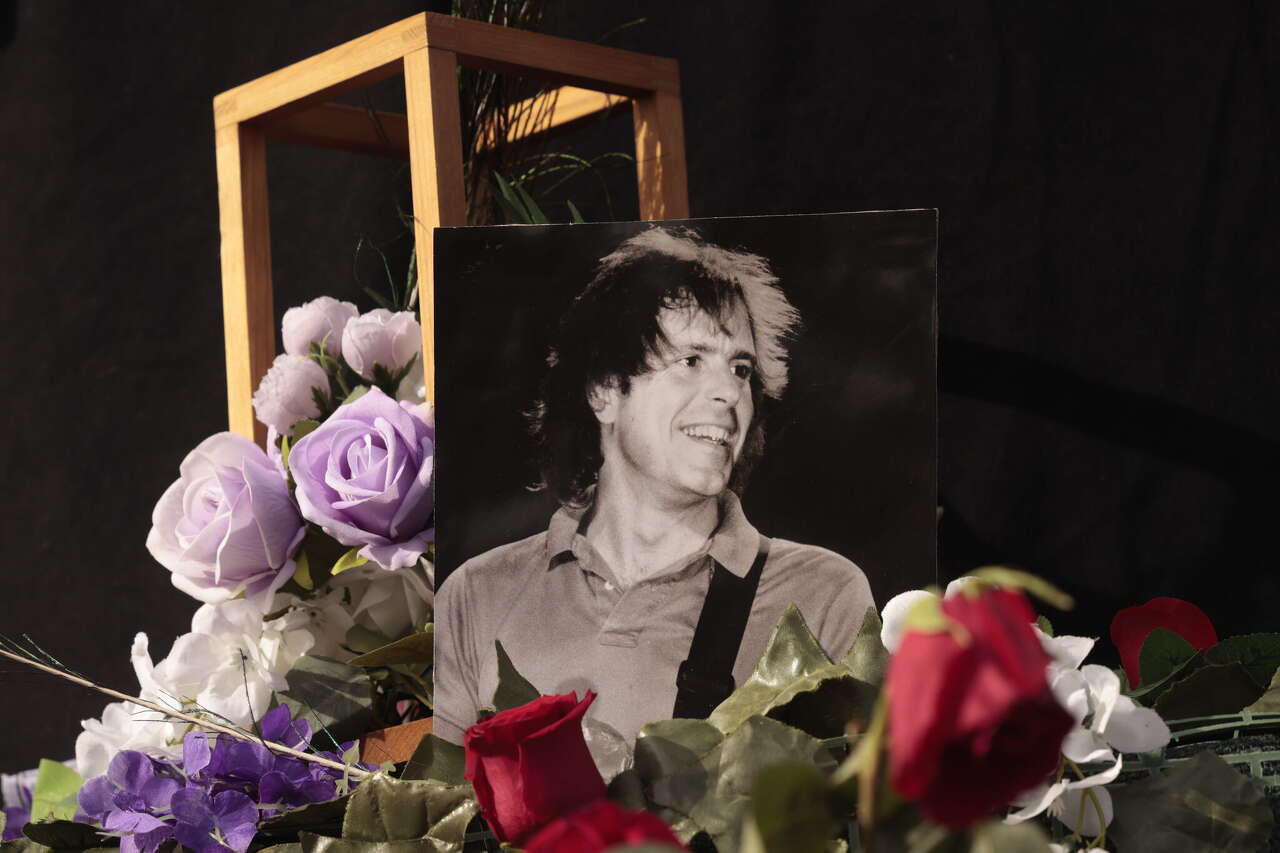 Thousands gather to celebrate Bob Weir's legacy at SF 'homecoming'