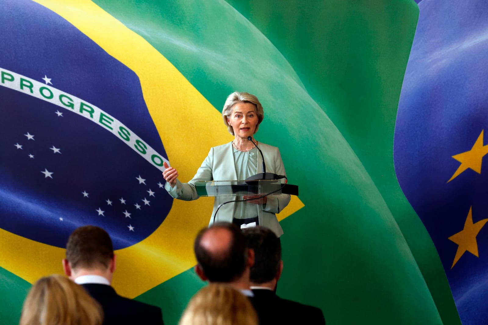 EU, Mercosur countries sign landmark trade deal as new tariffs loom