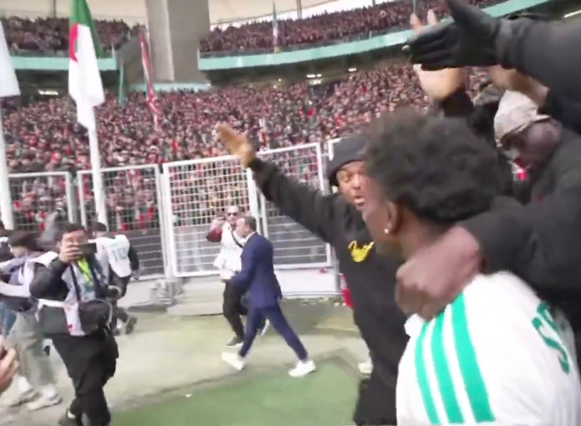 Algerian fans throw bottles, paper balls, at IShowSpeed during Algerian ...