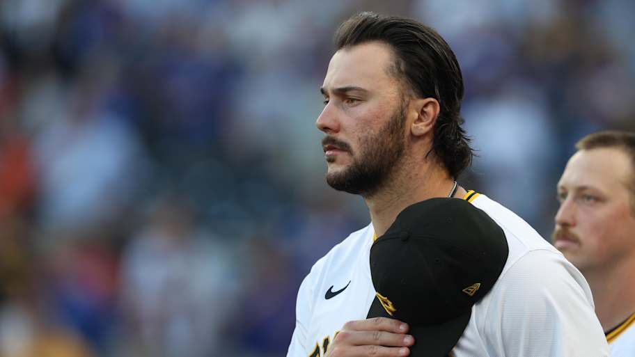 Pirates' Paul Skenes sharing baseball card with MLB legend