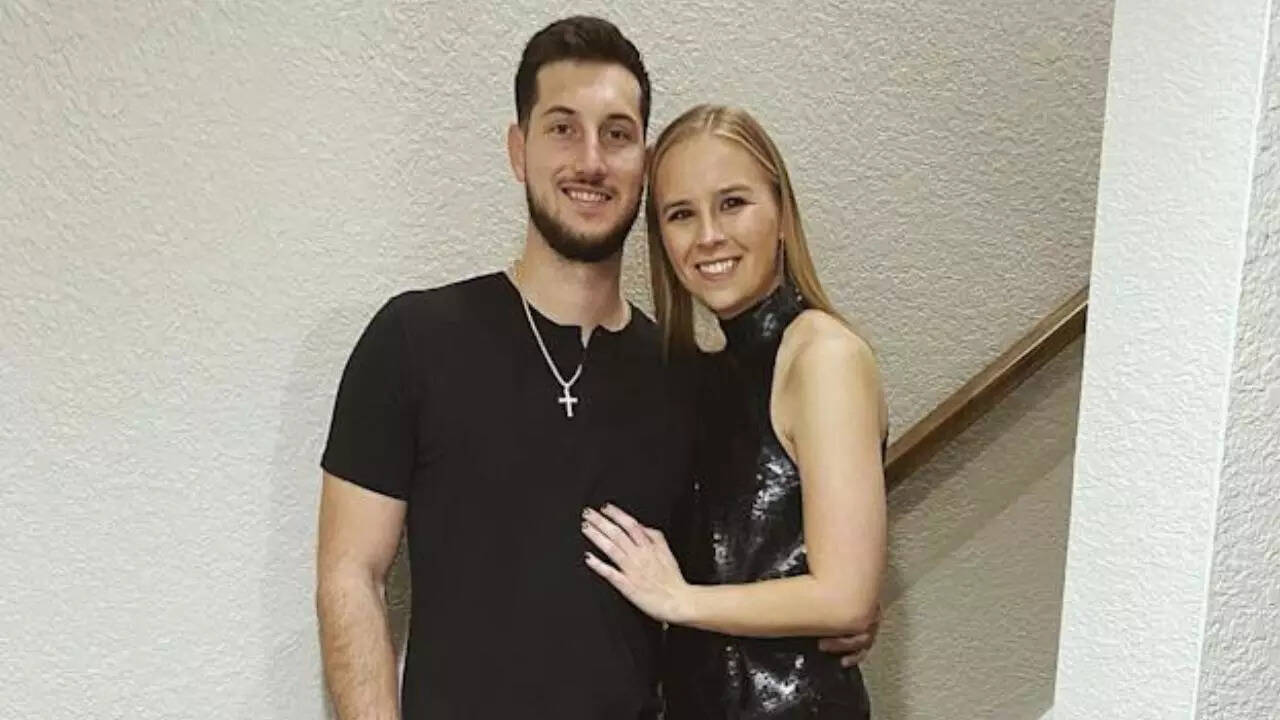 Kyle Tucker and wife Samantha Tucker announce baby as $240 million ...