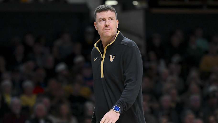 Inside Mark Byington's decision to avoid timeout in Vanderbilt's late ...