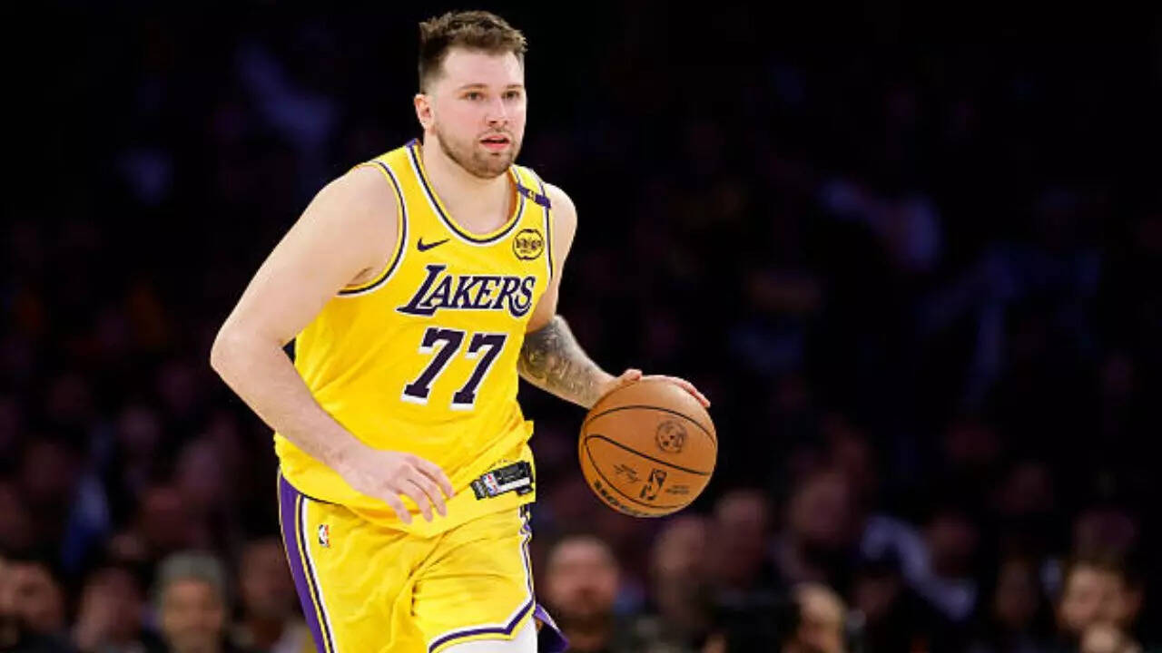 Is Luka Doncic alright? Latest injury updates on Los Angeles Lakers ...