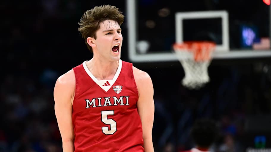 Miami-Ohio men's hoops moves to 19-0 with buzzer beater, night-night ...